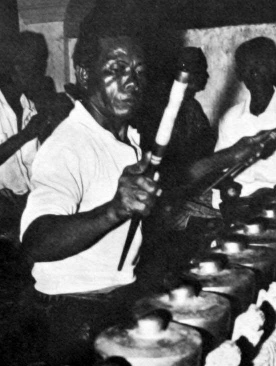 Anthems for the Nation of Luobaniya • 罗巴尼亚国歌: Panji in Bali I - Gamelan ...