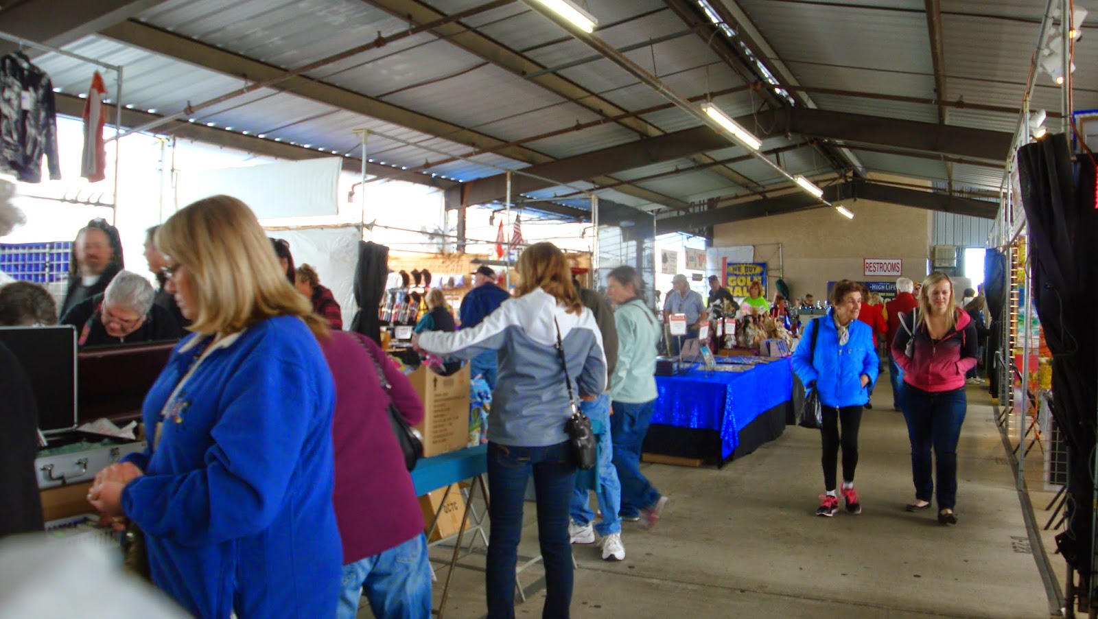 PATI AND LEROY'S TRAVELS: Mesa Market Place / Swap Meet