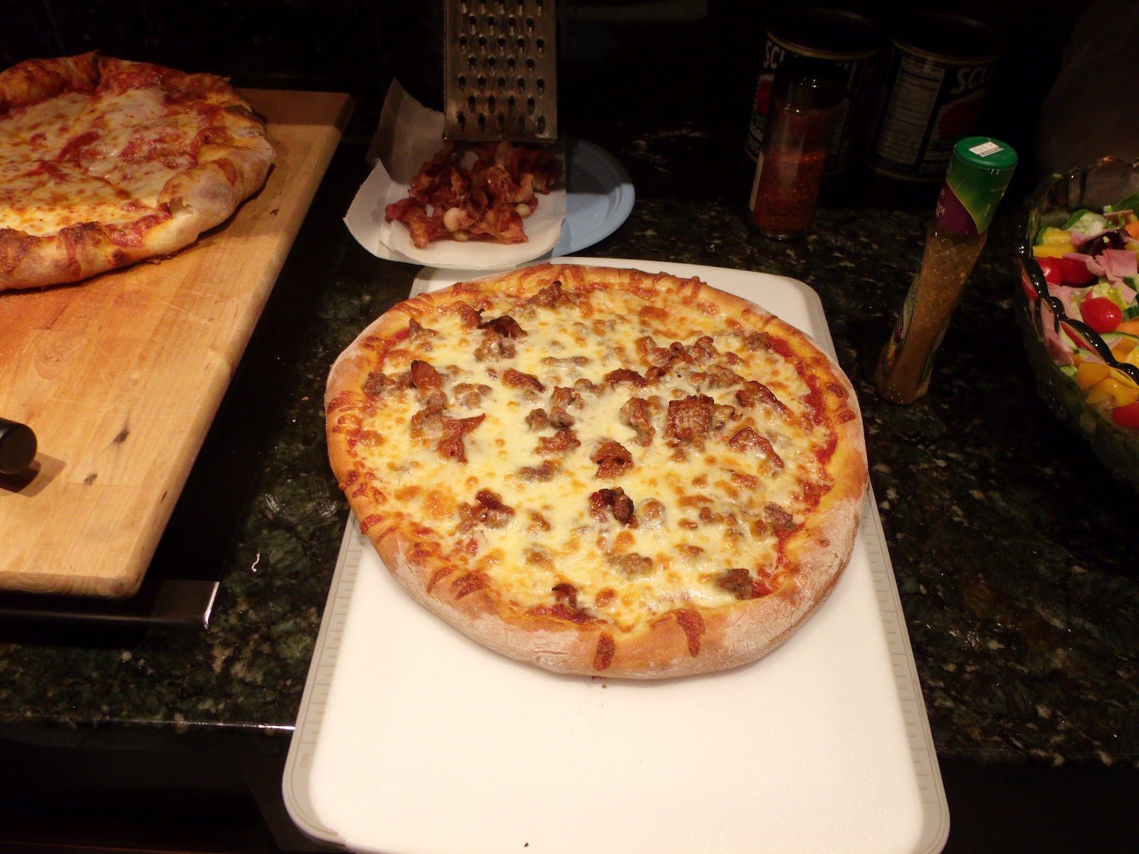 Tupper Cooks!: The Pizza Sessions-Jack and Annmarie's.....