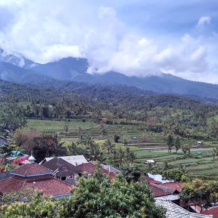 SAPIT, KEINDAHAN DI BALIK LERENG RINJANI