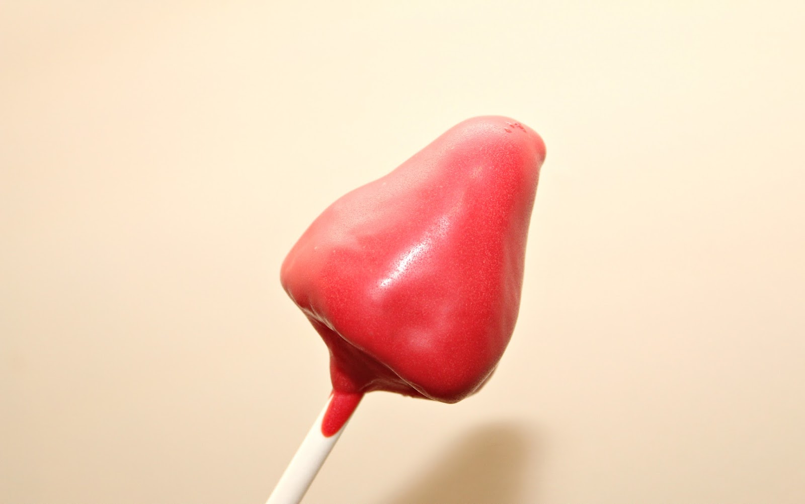 Patriotic Firecracker Strawberry Pops