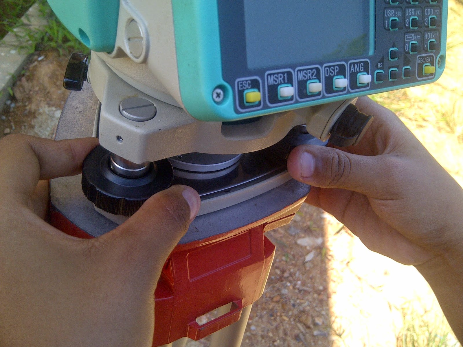 Dunia Pertambangan by Mirsandi: Penggunaan TS (Total Station) Mudah dan ...