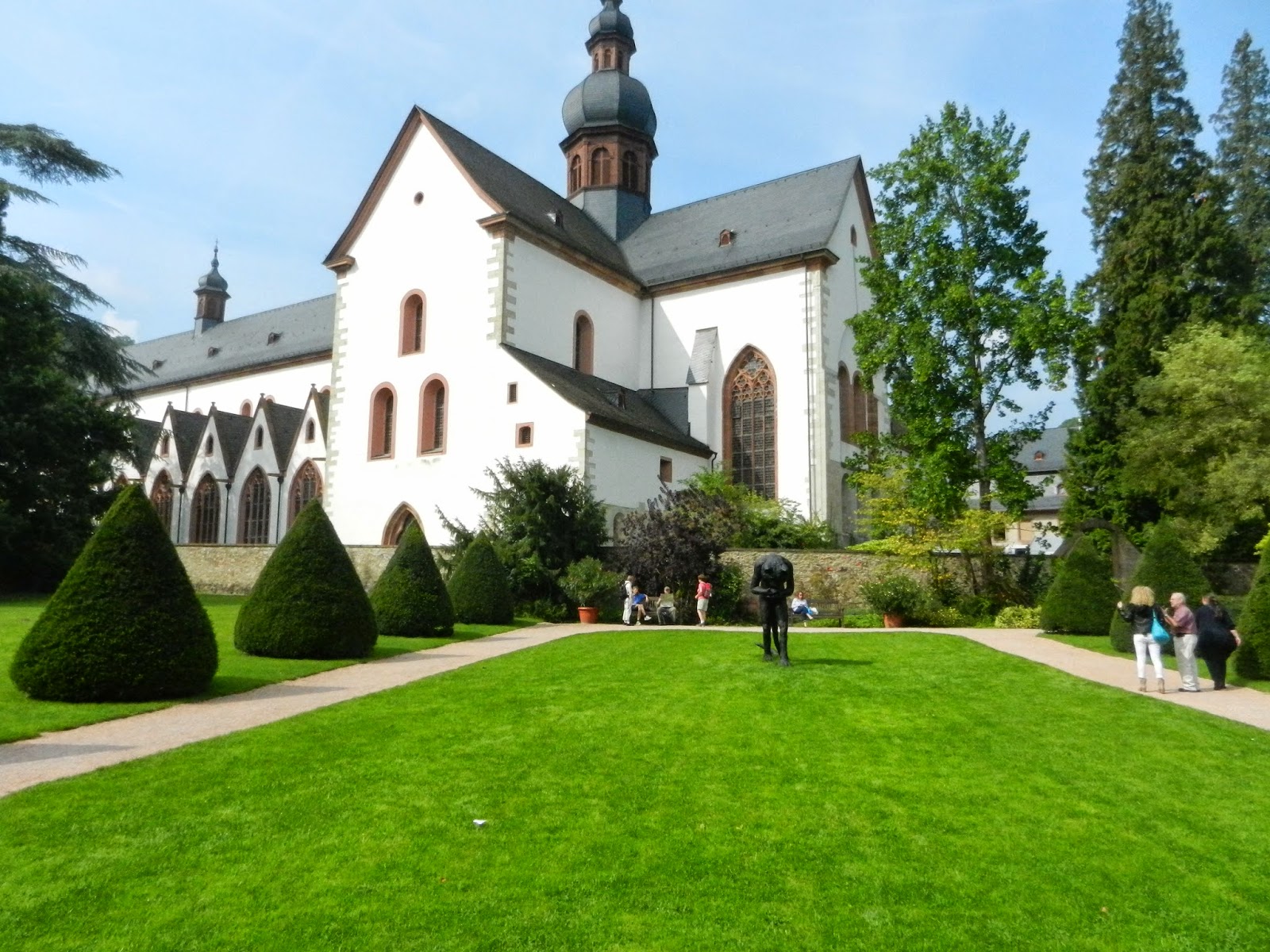 schiller-wine: Wining in the Steinberg Vineyard – Germany-North Wine ...