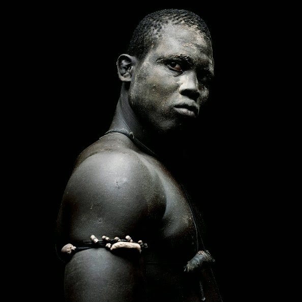 OLTRE IL MURO: ARTE e FOTOGRAFIA: DENIS ROUVRE | PHOTOGRAPHER