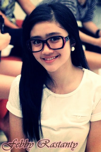 Biodata dan Foto Febby Rastanty - Profil Artis Terbaru