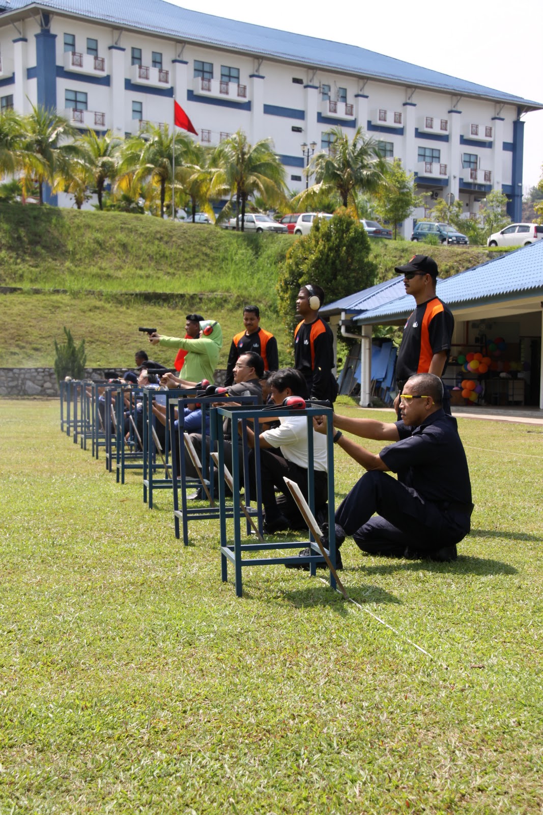IPD Jasin: ACARA LATIHAN MENEMBAK BERSAMA KETUA-KETUA JABATAN DAERAH ...