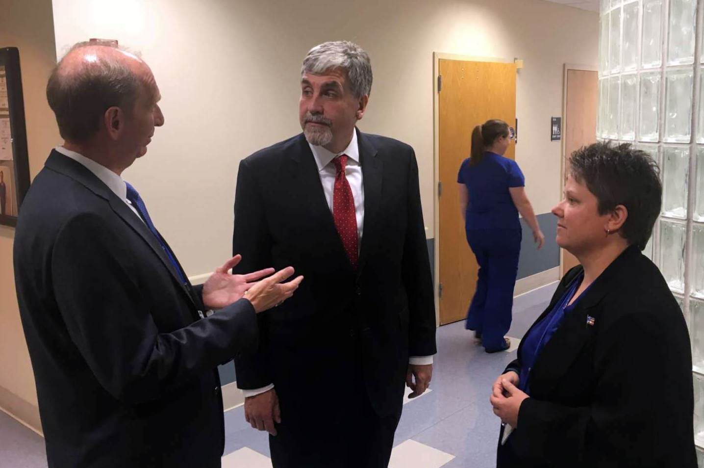 KENTUCKY HEALTH NEWS: Trump's top health official makes Kentucky his ...