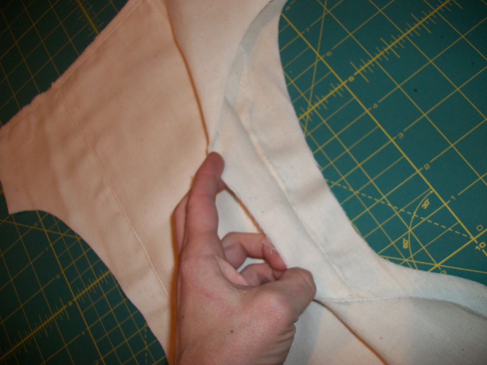 Simple Diaper-Sewing Tutorials: Non-Serged Detail-Oriented Prefitted
