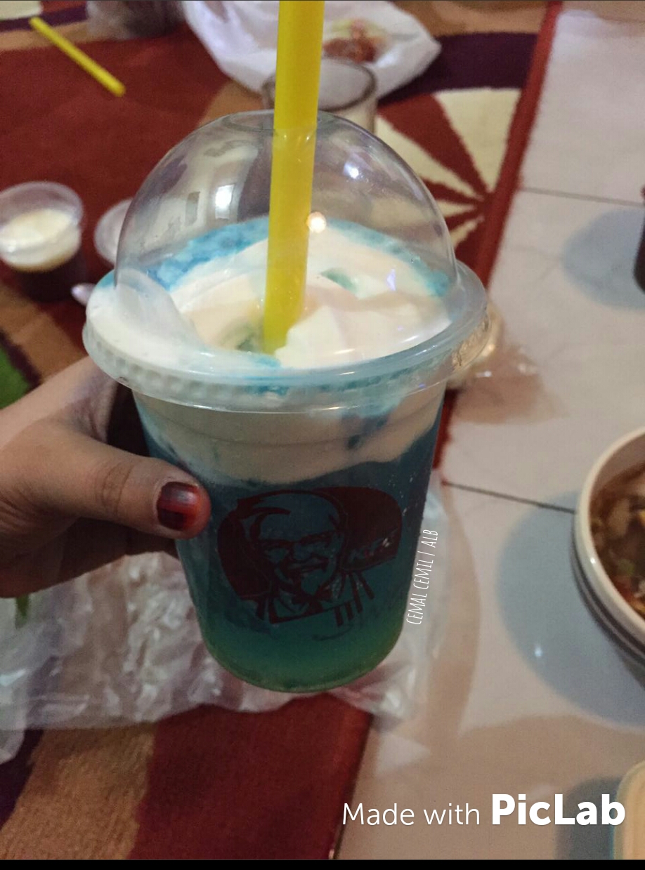 Gambar Minuman Float Kfc - Aku Ruhana