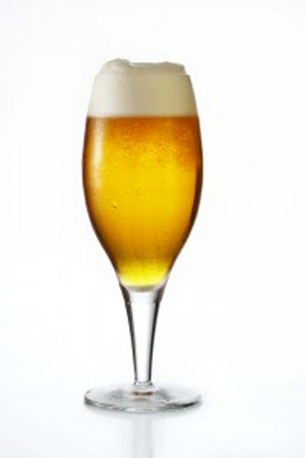 Vasos de cerveza y las marcas de cervezas que se deben de servir en ellos