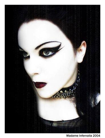 TRIBUS URBANAS: DARKETOS