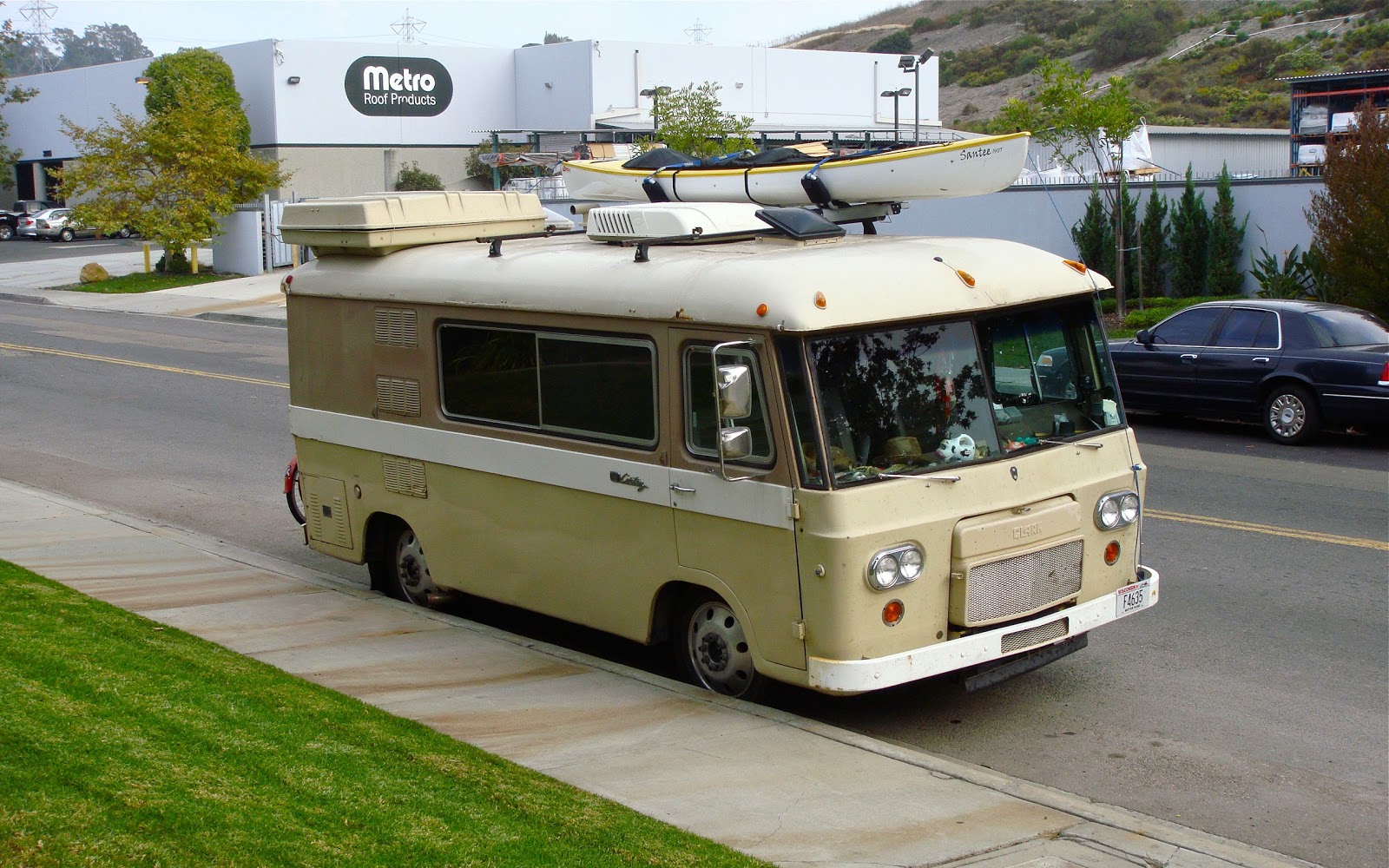 THE STREET PEEP: 1966 Clark Cortez Motorhome