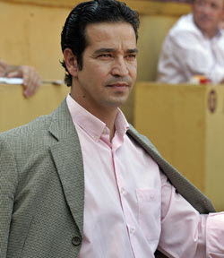 Farpas Blogue: Mariano Jiménez é o novo apoderado de Juan del Álamo