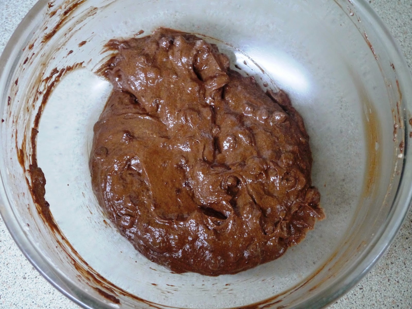 This Muslim Girl Bakes: Double Chocolate Flourless Cake with Vanilla Cream