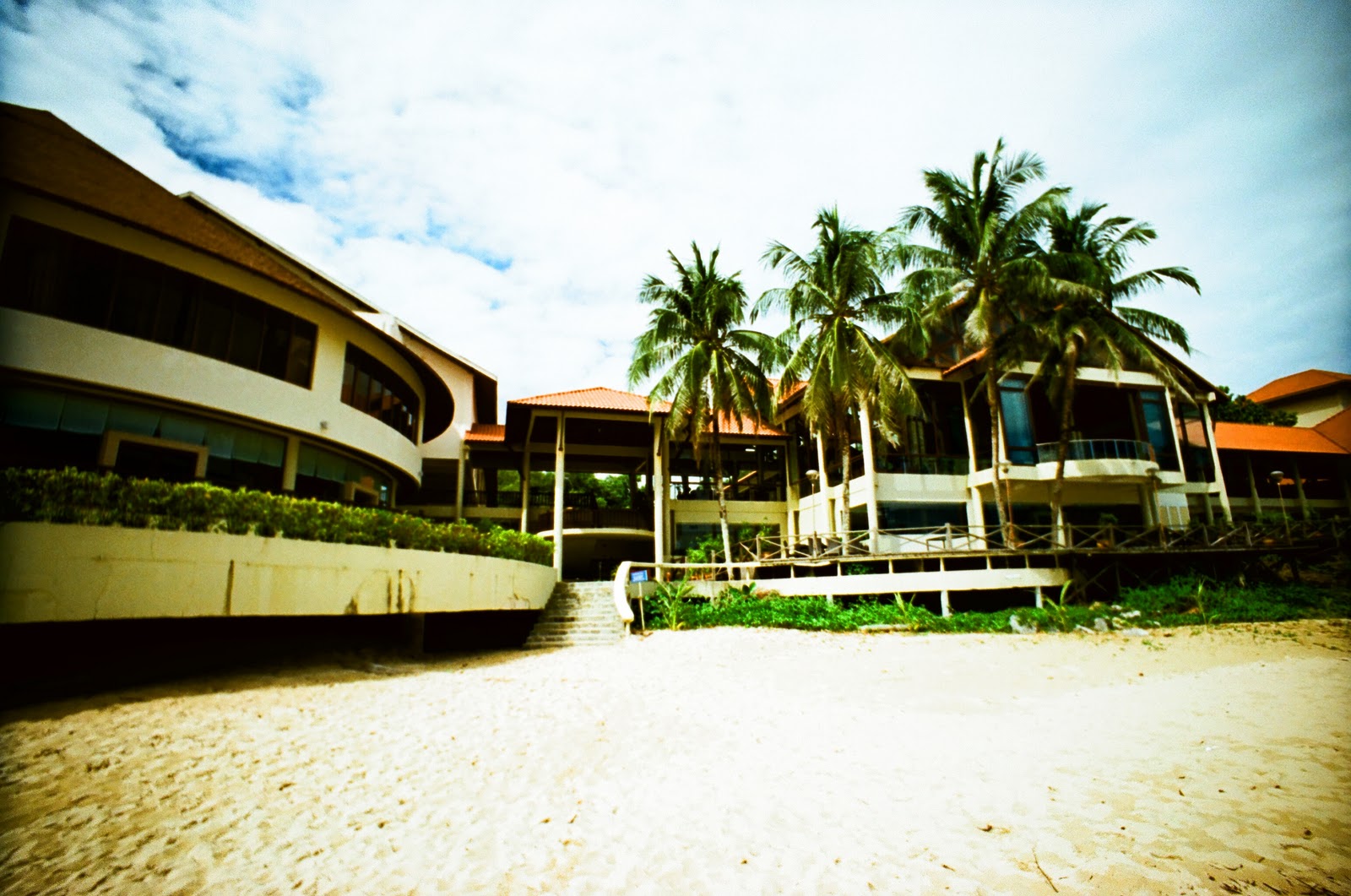 Kuching Food and Fun: Damai Puri Resort and Spa