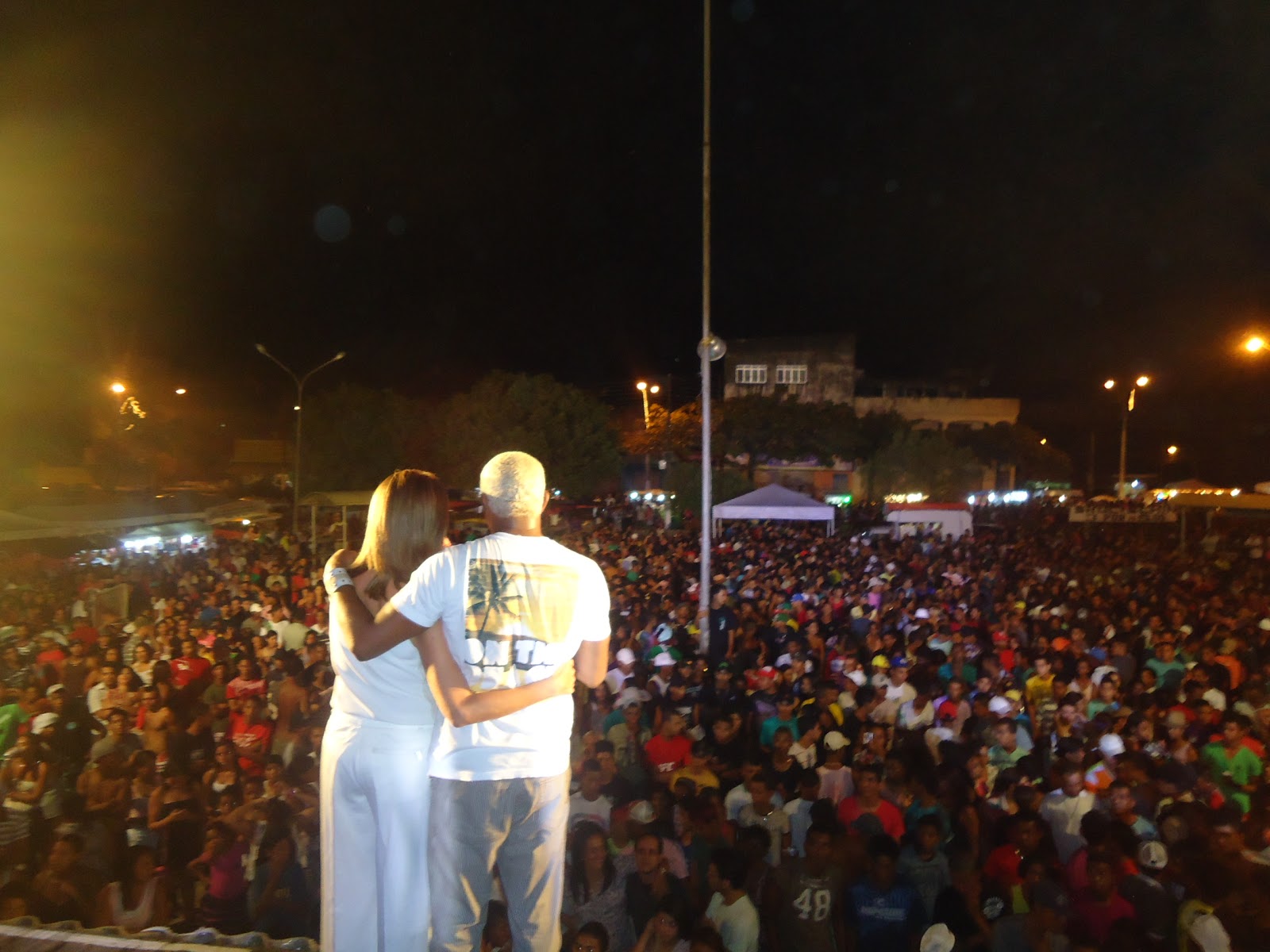 HISTÓRIA DE FLORESTA AZUL: NATAL FOLIA DE FLORESTA AZUL