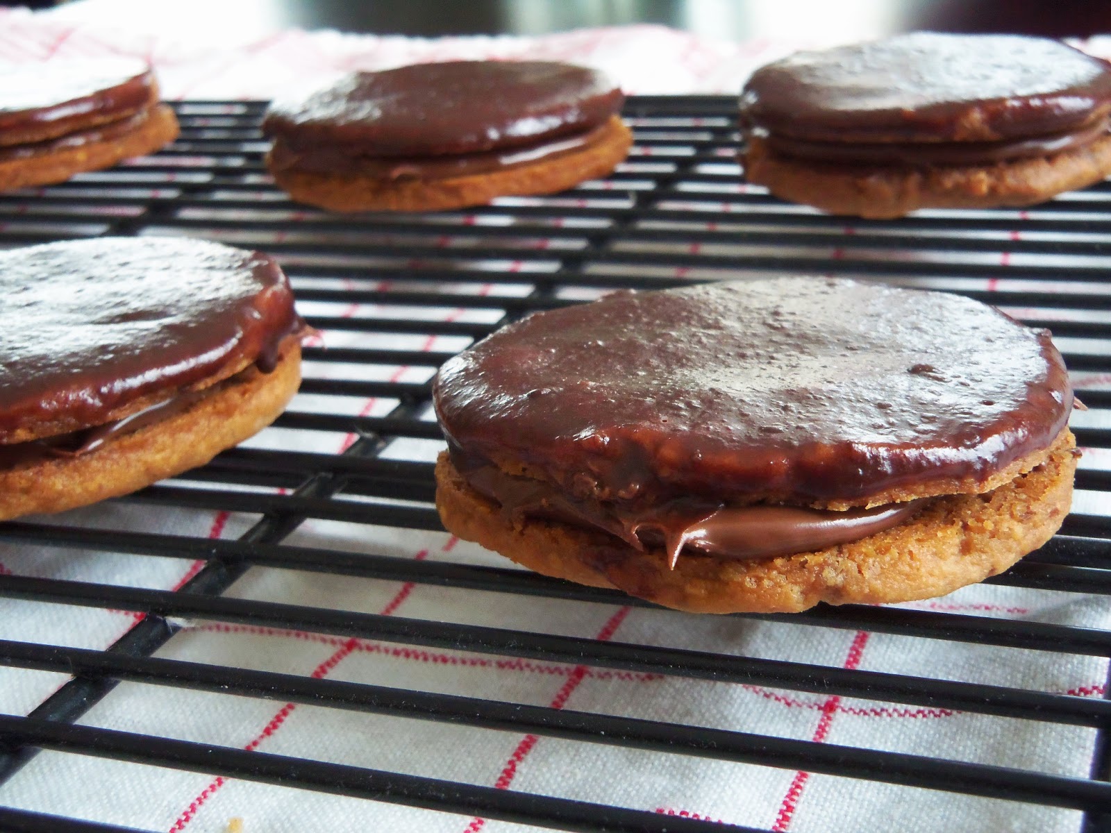 Simply Romanesco: Nutella Filled Cookies