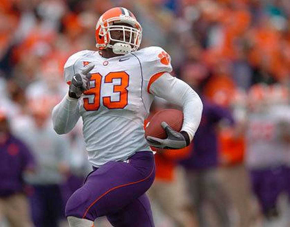 gaines adams - USA News Collections