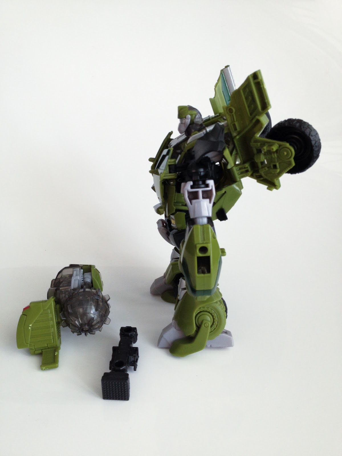 Red Dot Hobbies: Transformers Prime RID Voyager Bulkhead