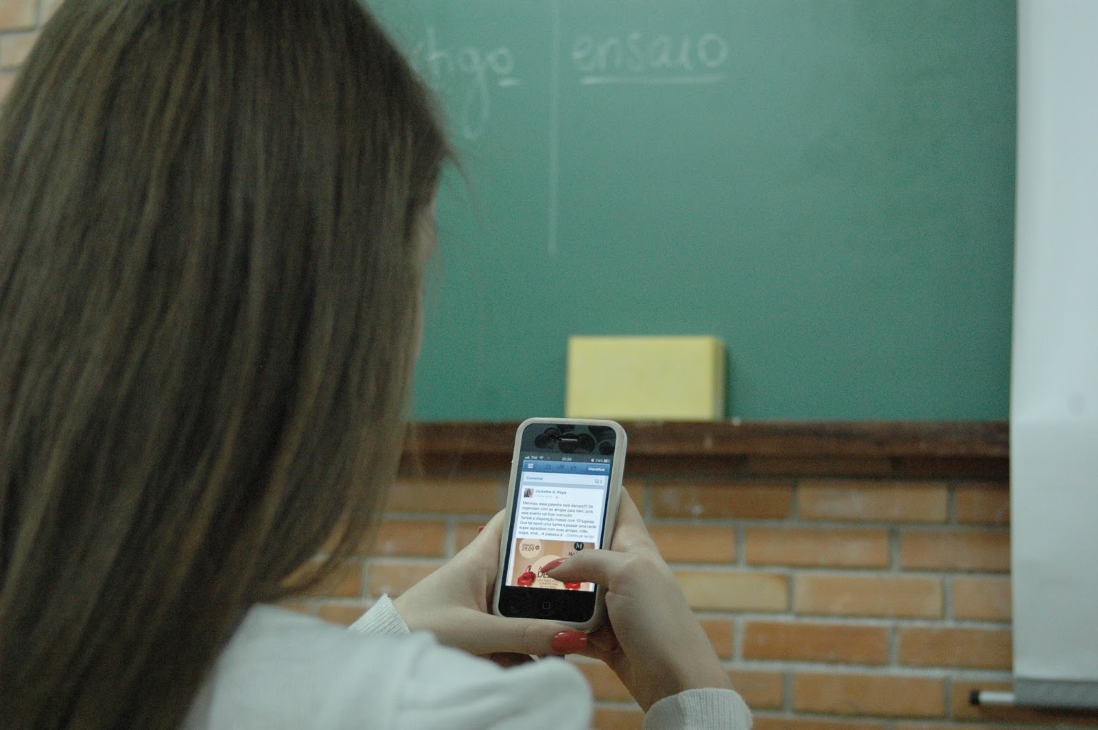 Diálogo Educativo ¿celular En El Aula Cuando No Puedas Con Tu Enemigo…