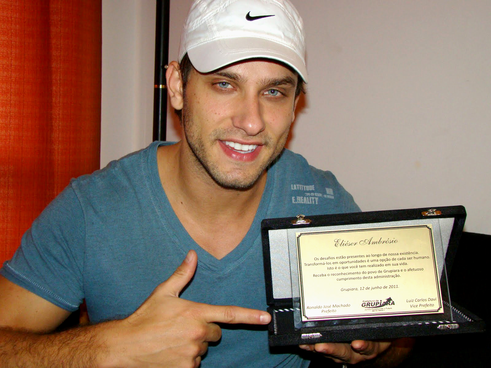 Eliéser Ambrósio: Eliéser Ambrósio Recebe Homenagem Da Prefeitura de ...