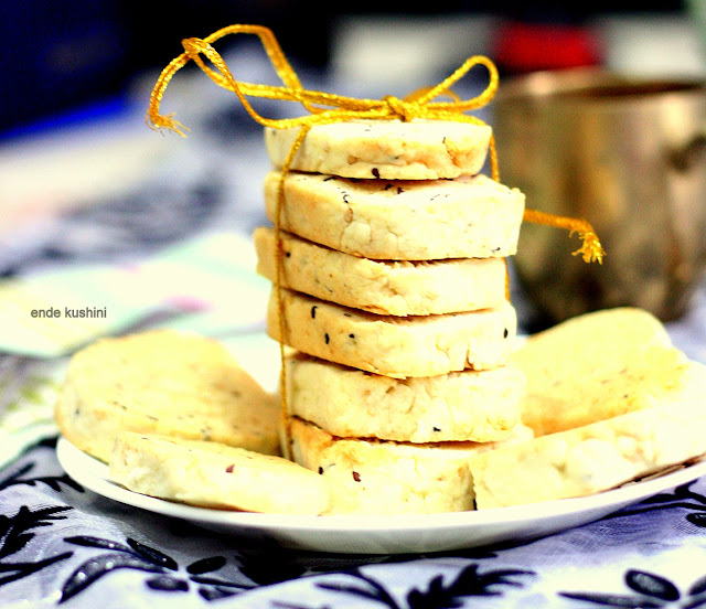 Ende Kushini: Eggless Japanese Sesame Cookies