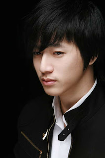 Yoo Min Kyu | Artists From Asia