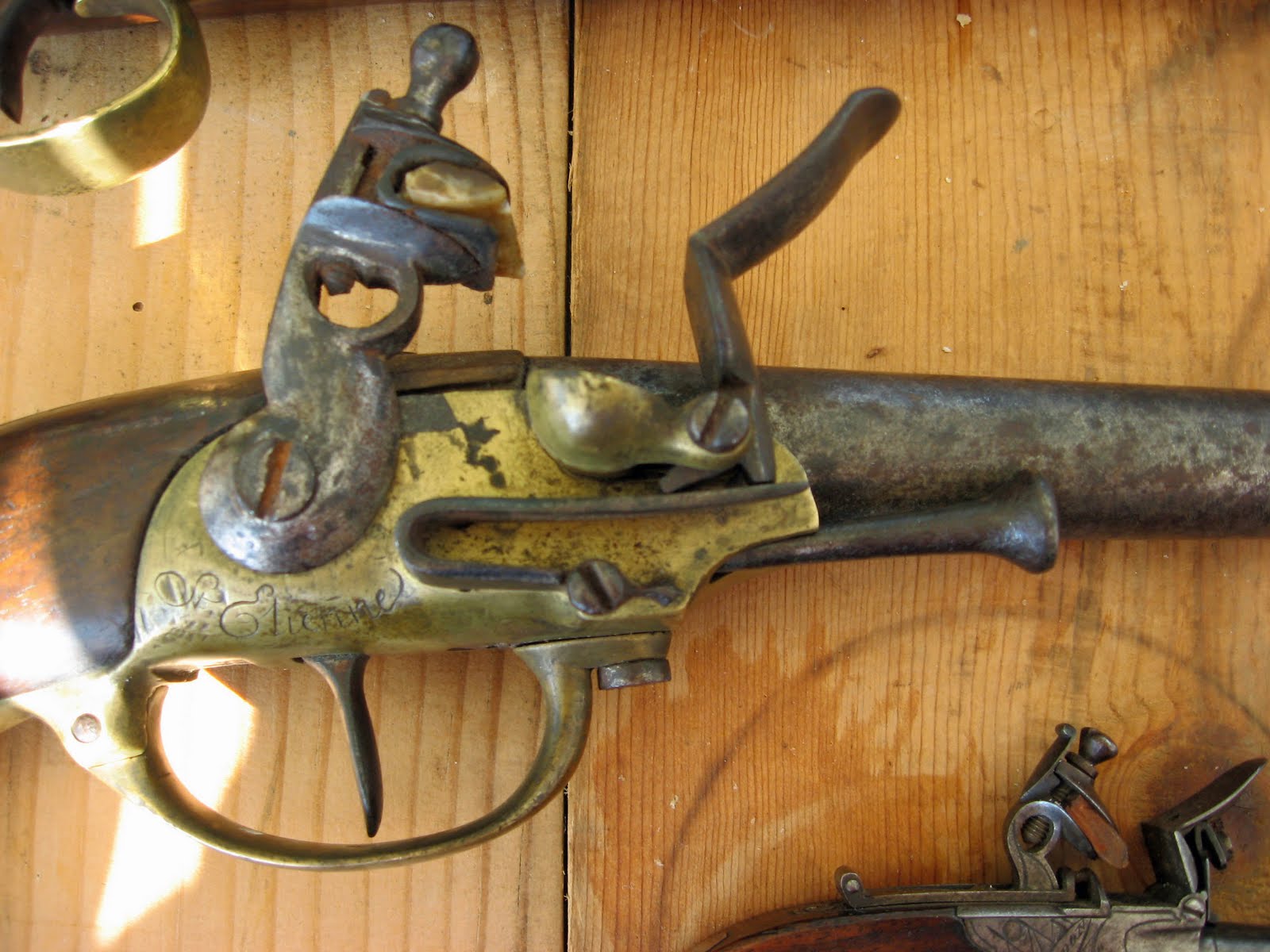 Excels at Nothing: 18th century Pistols