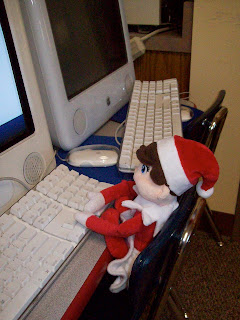 Rainbows, Reading and Rascals: Elf on the Shelf