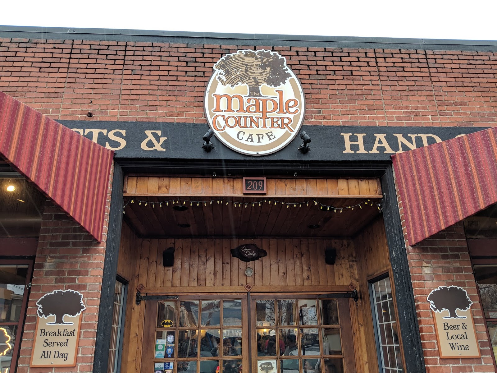 Maple Counter Cafe - SesameTravel