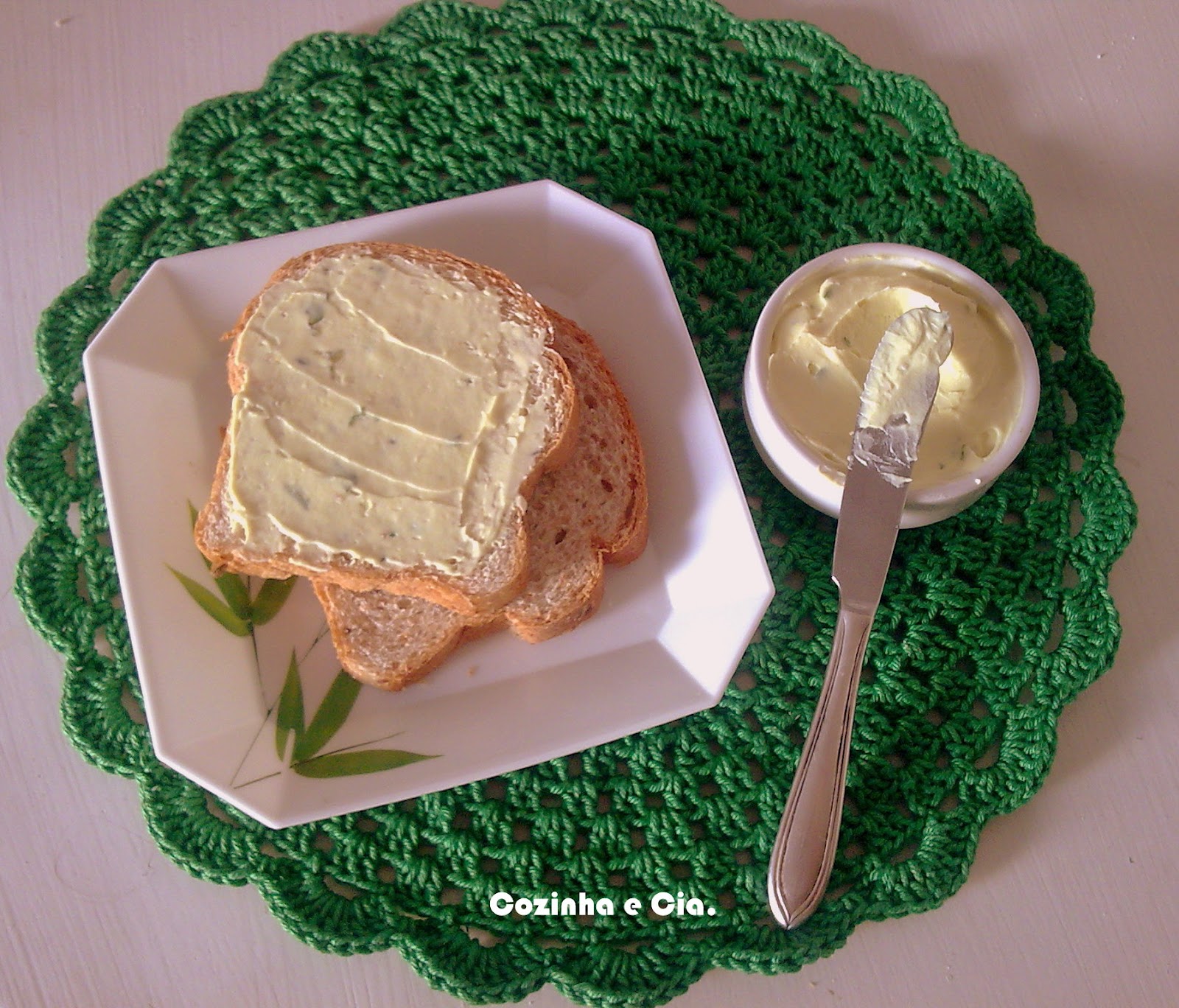 Cozinha e Cia.: Patê de Creme de Ricota, Açafrão e Ervas