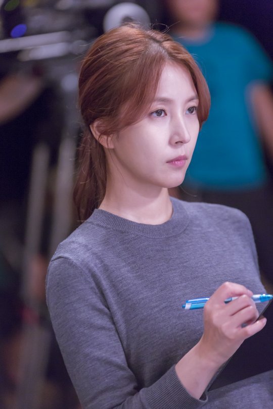 BoA shows enthusiasm for her new role in a drama