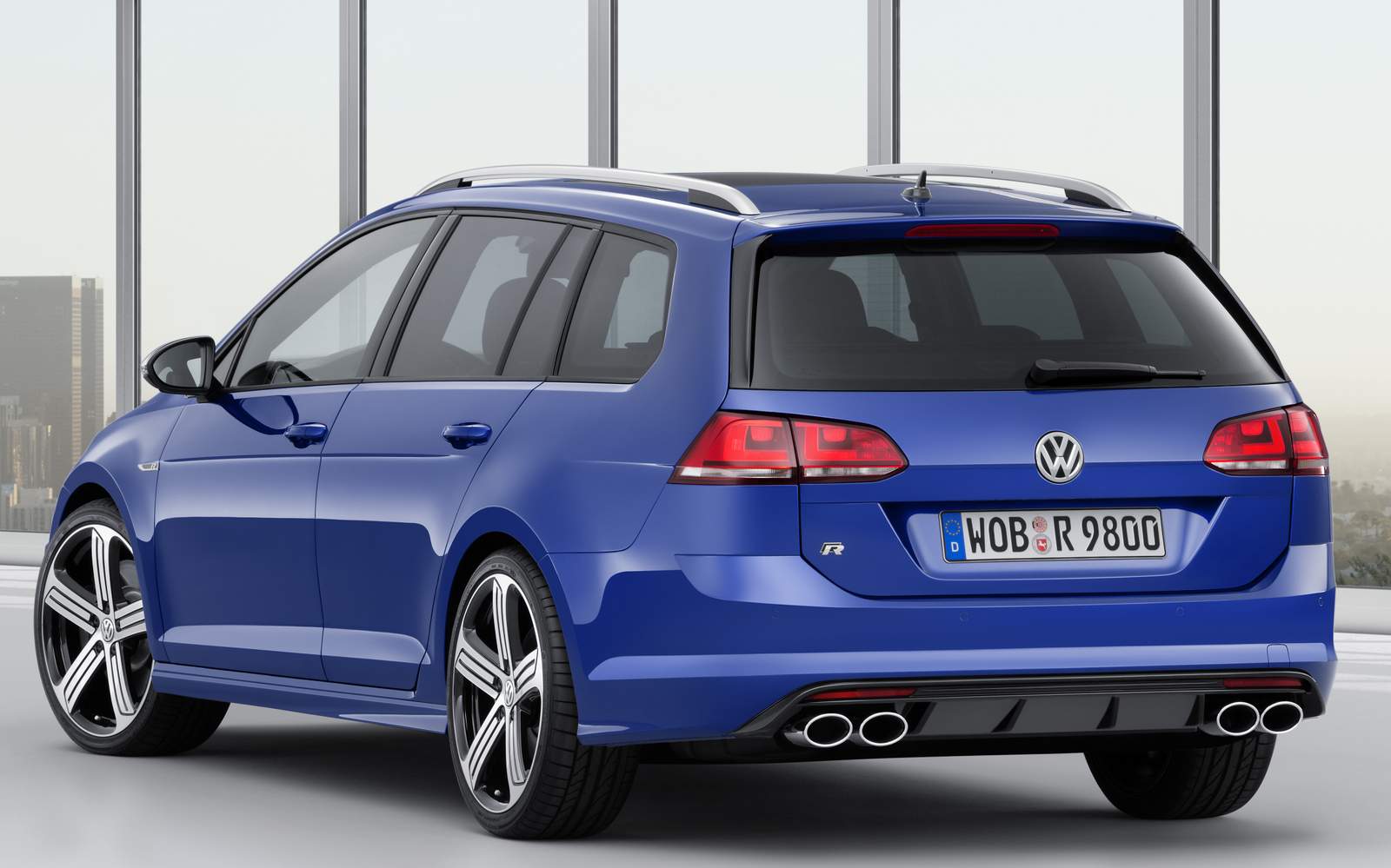 Volkswagen Golf R agora também em versão Station Wagon