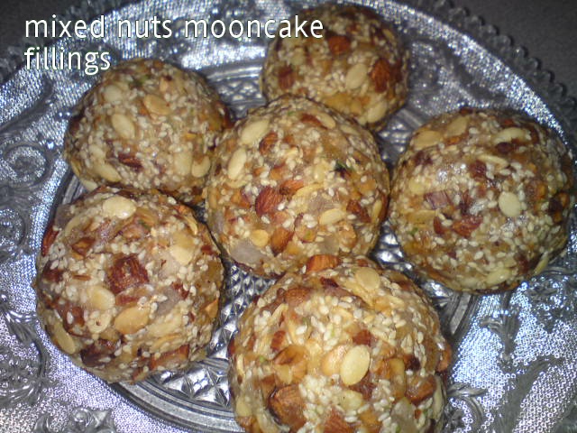 Cooking Pleasure: Mixed Nuts Mooncake Filling