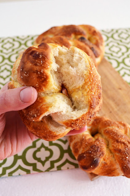 Our Beautiful Mess: Jumbo Mall-Style Soft Pretzels