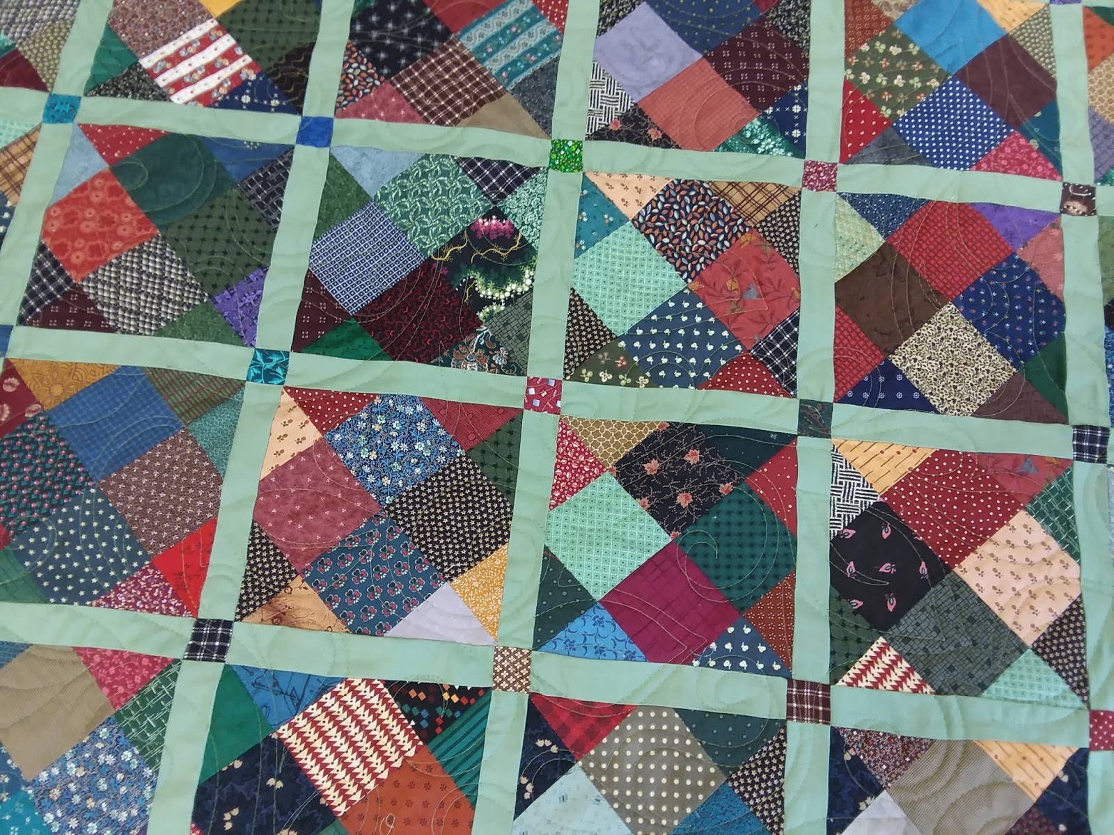 Down To Sew: Becki's big Disappearing 16 Patch quilt