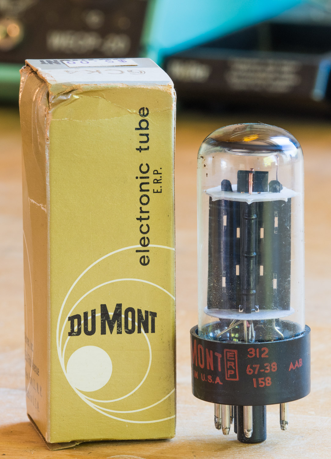 VinylSavor: Tube of the Month : The 6CK4