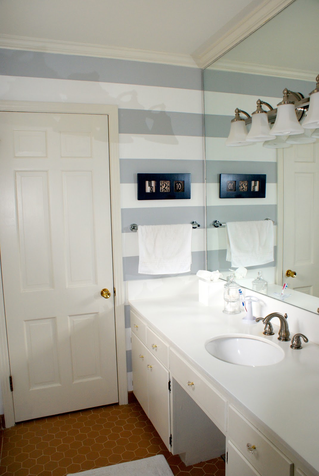 Some Like A Project: A Striped Bathroom