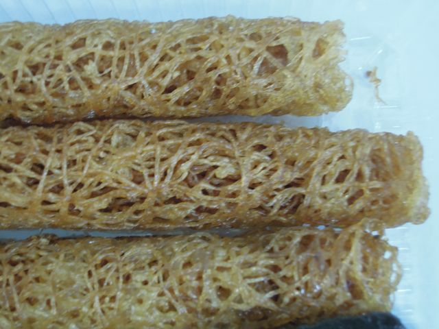 In Pinay's Tummy: PASALUBONG FROM ZAMBOANGA: ZAMBO ROLLS / LOKOT-LOKOT