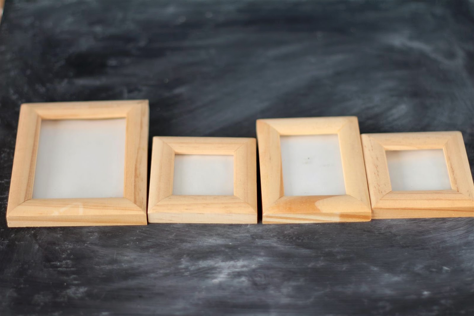 emuse: Letter frames