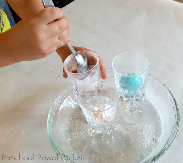 Sparkly Fizzing Jello Explosions Science Experiment! | Preschool Powol ...