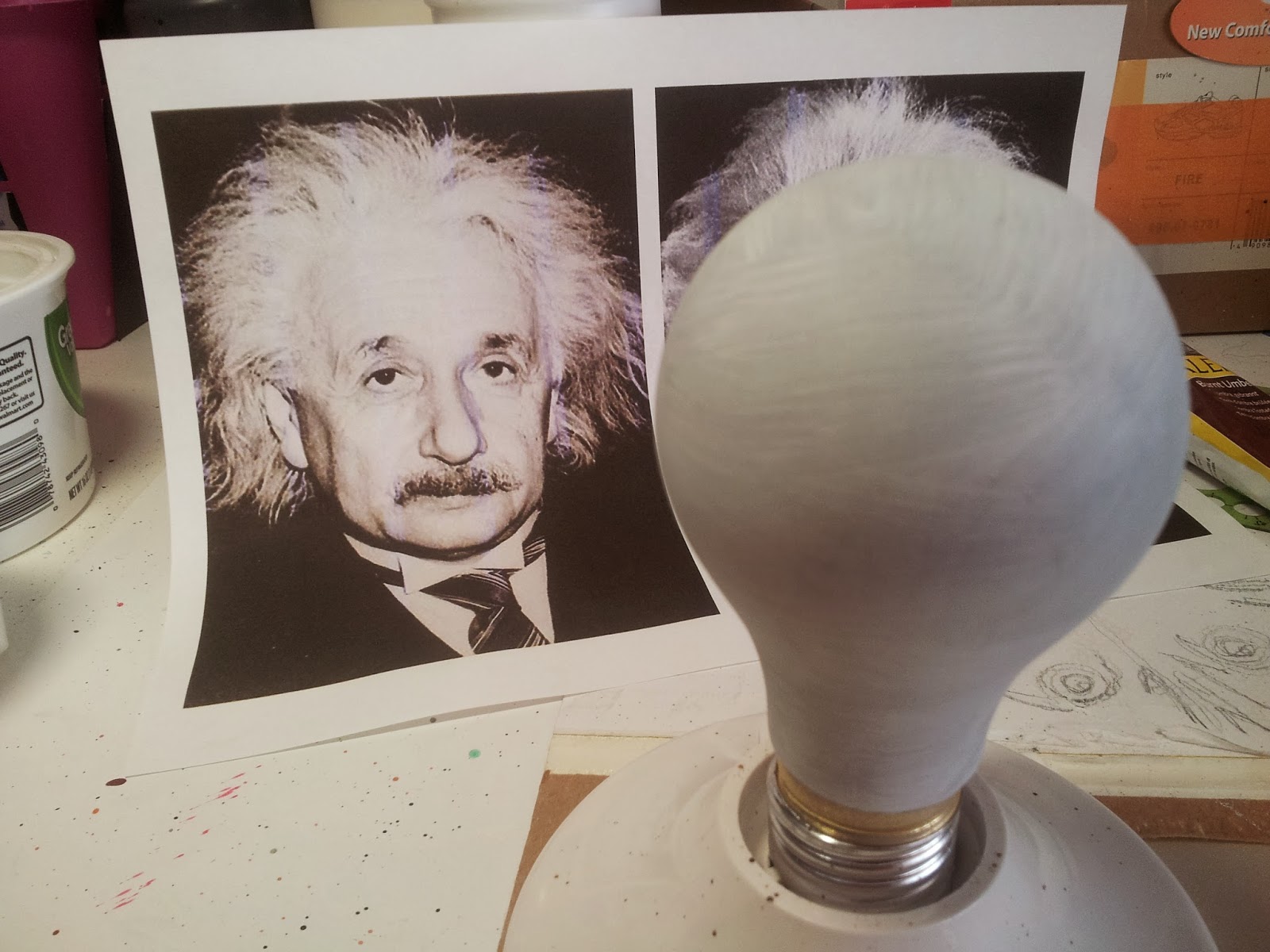 THE LIGHT BULB ART OF CHRIS MASON: ALBERT EINSTEIN E=Mc'bulB