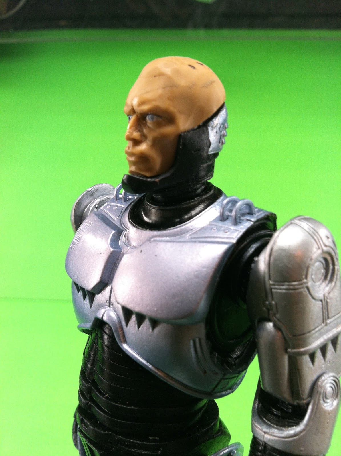 GeekSummit: GeekSummit's CUSTOM NECA ROBOCOP | Removable Helmet