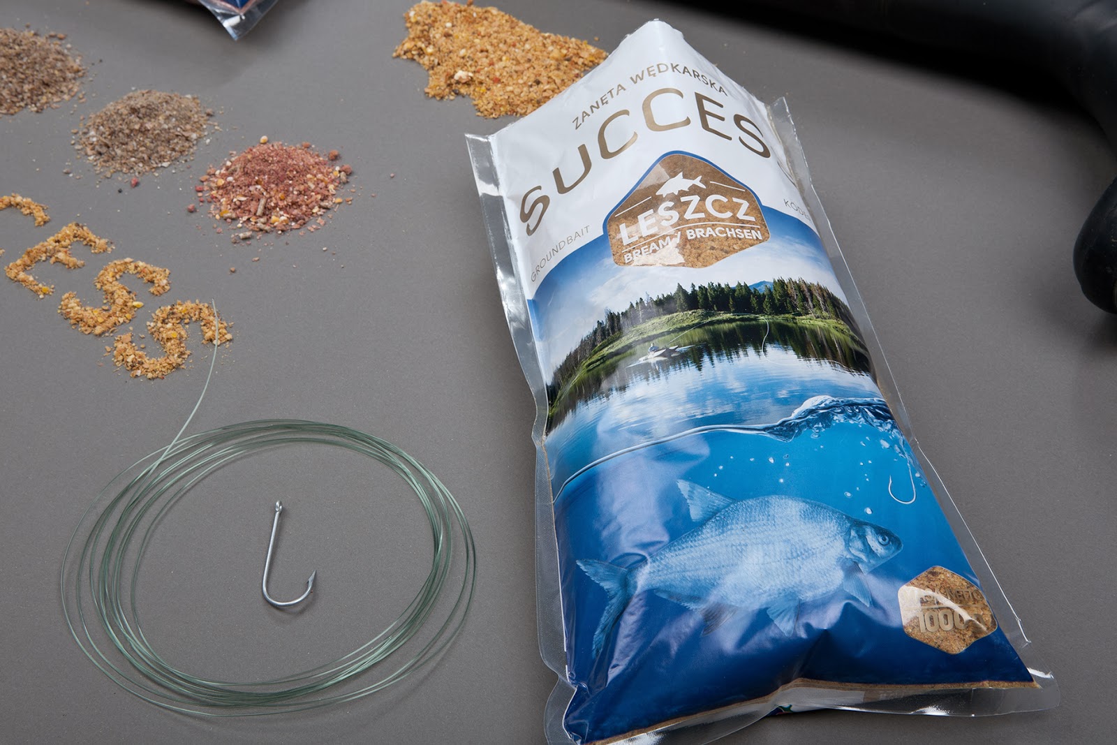 SUCCESS Fishing Baits on Packaging of the World - Creative Package ...