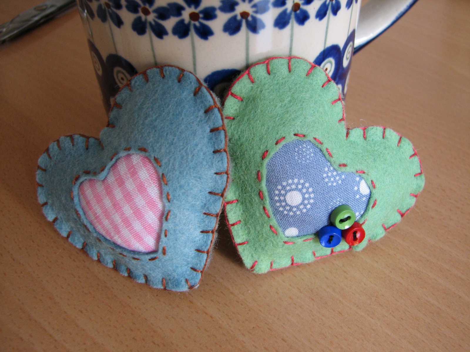 Tutorial: broche corazón / heart brooch - The Crafty Room