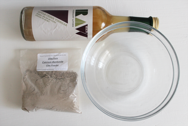 Calcium Bentonite Clay Face Mask — Dolce Vanity