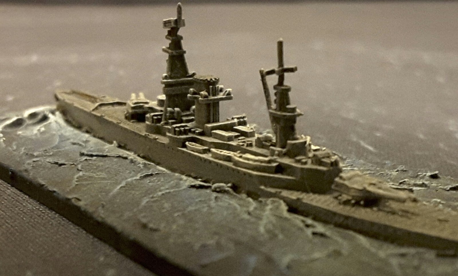 Yarkshire Gamer: 1/2400 HMS Courageous 1917