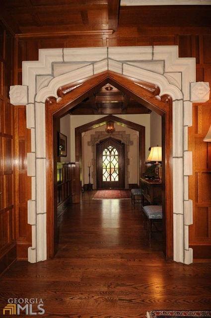 Inside The Real Hill House - #IHeartHollywood