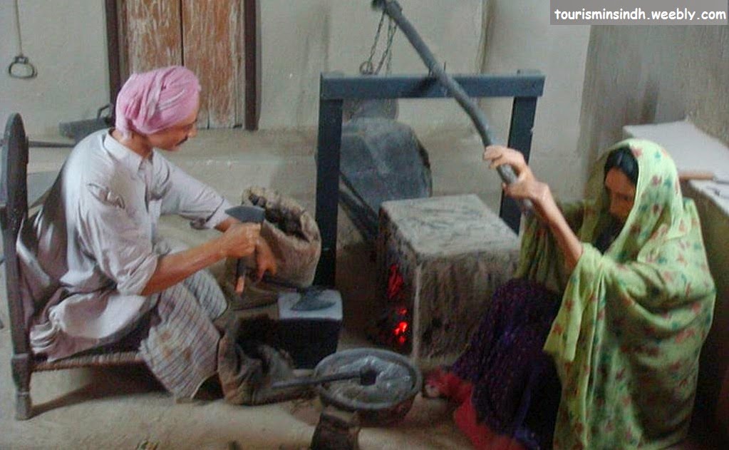 I AM PROUD TO BE SINDHI: Sindh Museum