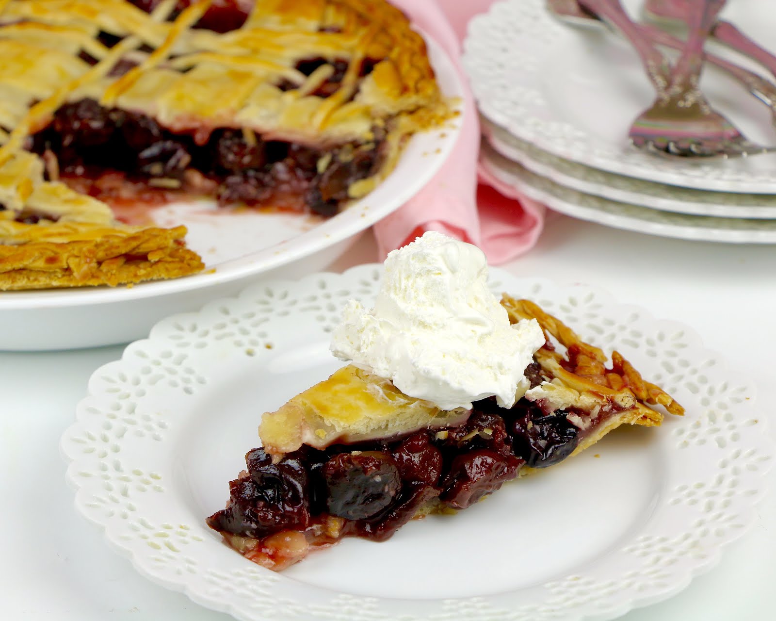 {VIDEO} THE BEST Easy Sweet Cherry Pie with Braided Lattice Top (Fresh ...
